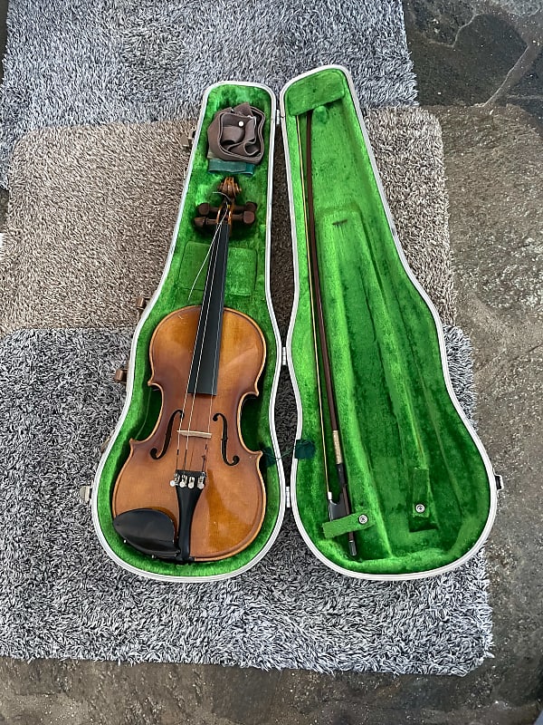 Violin Model 301 | Reverb
