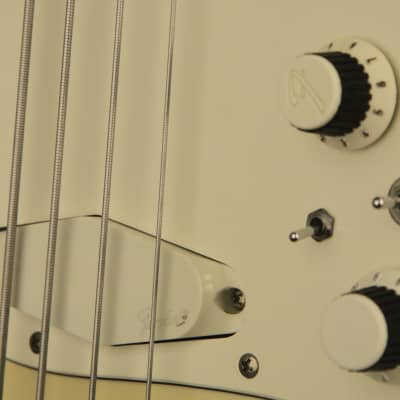 1980's Fender Performer Bass MIJ made in Japan Frost White | Reverb