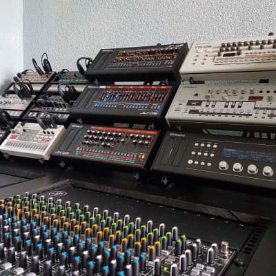 Roland Boutique Stand Rack - 3 tier, multi-purpose, | Reverb