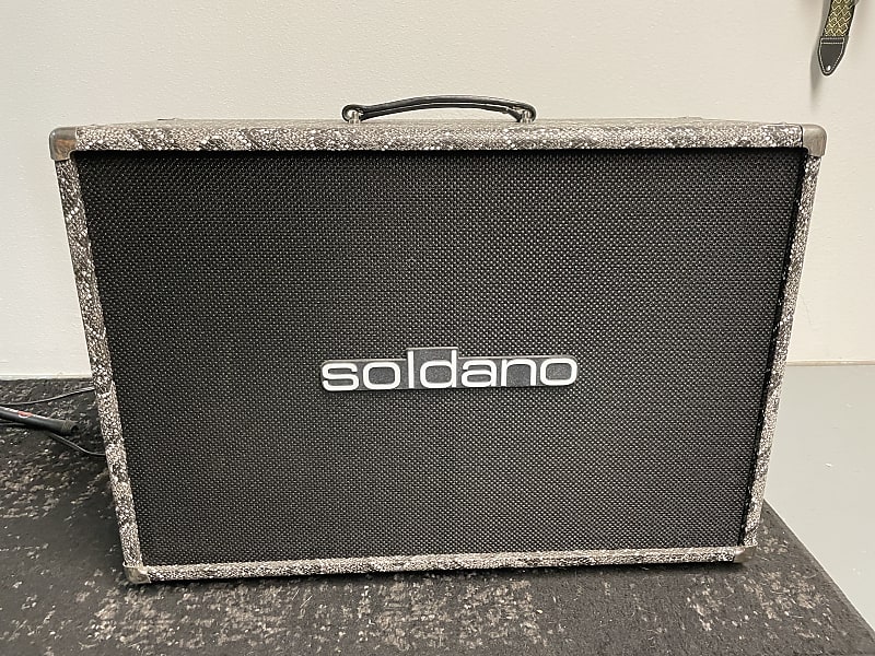 Soldano Soldano 2x12 Horizontal Speaker Cabinet - Snakeskin | Reverb