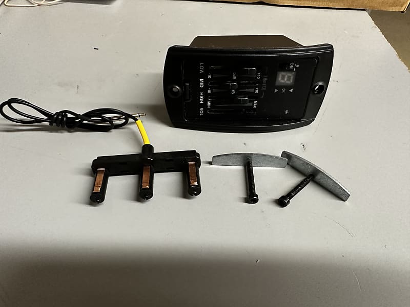 Taylor GS Mini / Pre Amp / Piezo Pickup Assembly | Reverb