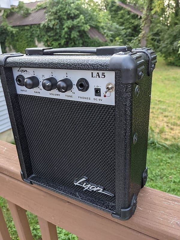 Lyon LA5 9V Travel Guitar Amplifier | Reverb