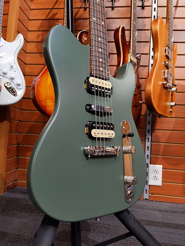 Godin Radium Matte Green | Reverb
