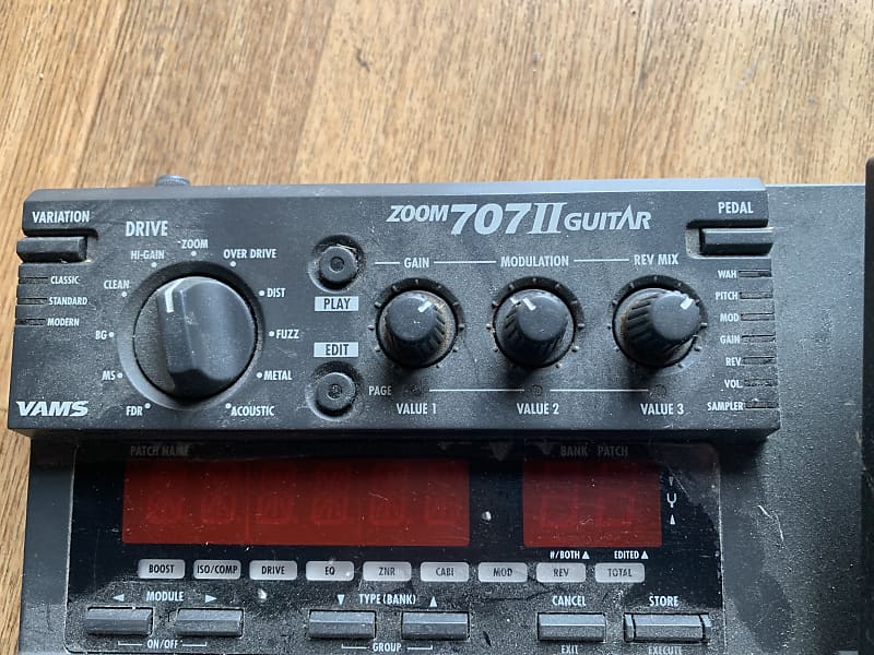 Zoom 707 II Multi Effects GFX Expression Pedal + Drum Machine | Reverb