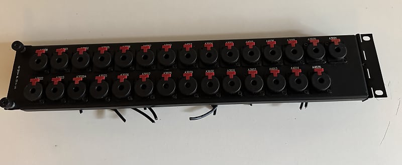 Patchbay 29 locking TRS patch panel | Reverb