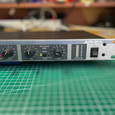 Aphex Dominator II Model 720 w/ adjustable Bypass | Reverb Deutschland