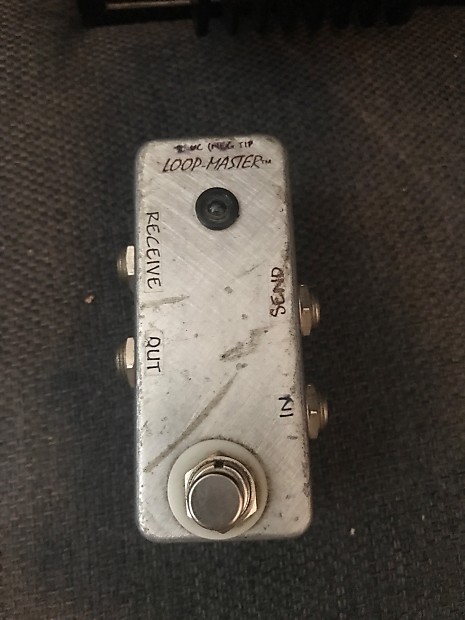 Loopmasters True bypass switch | Reverb