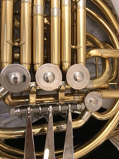 Hunter Double French Horn | Reverb