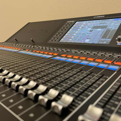 Yamaha QL5 Digital Mixing Console | Reverb
