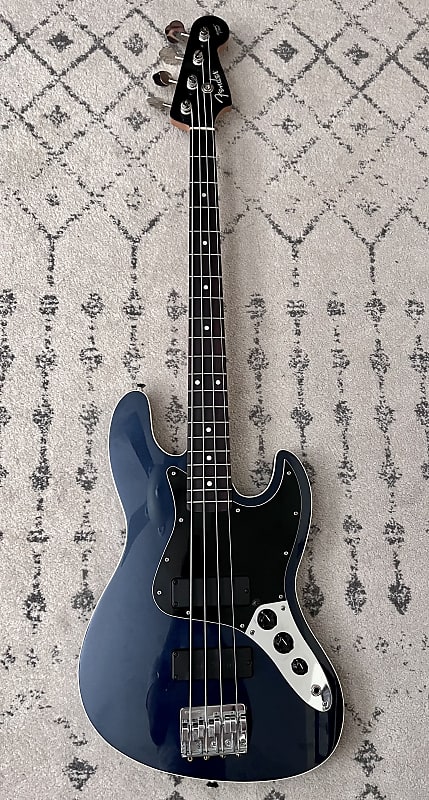 Fender Aerodyne 32” Scale Bass Custom | Reverb