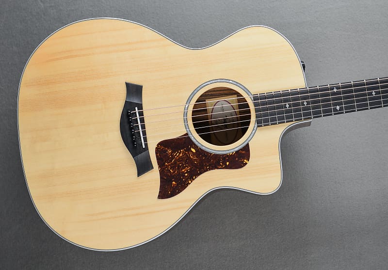 Taylor 214ce DLX | Reverb