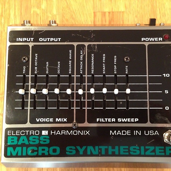 Electro Harmonix Bass Micro Synthesizer | Reverb