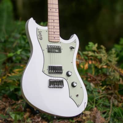 Shergold Meteor Deluxe 1977 Sunburst | Reverb