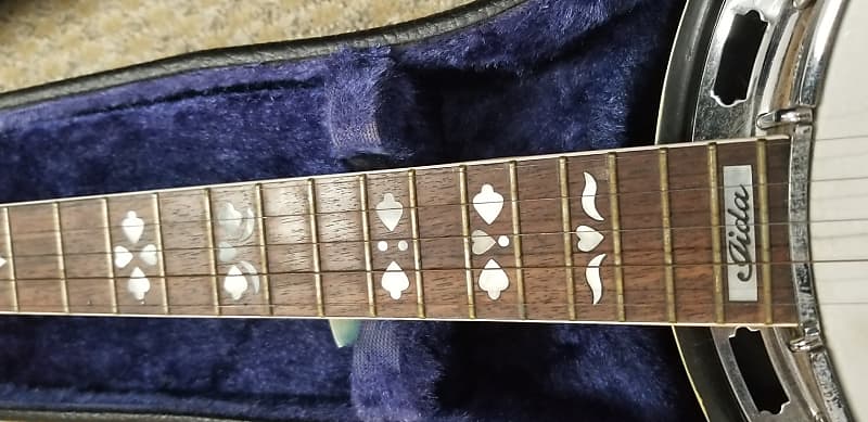 Aida Banjo | Reverb UK