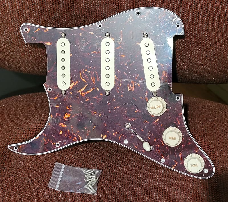Left-Handed Fender Stratocaster Loaded Pickguard | Reverb