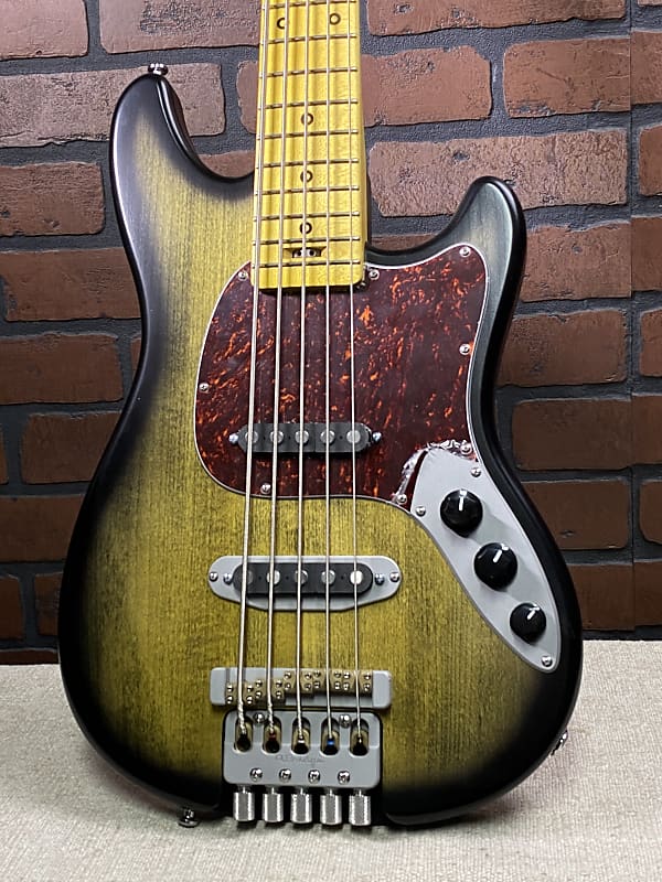 Headless AmpMaster 5 short scale 30" Bass by Woodcraft | Reverb