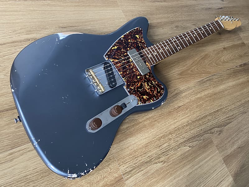 Vintage Inspired Pickups Custom "Jazzcaster" offset | Reverb