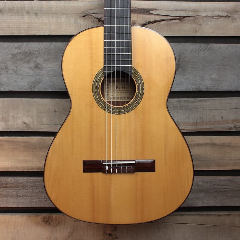 Used (2009) Esteve 4ST Classical Guitar with Softshell Case | Reverb
