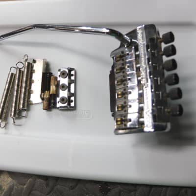 Kahler Model 2300 Tremolo System W/ Mounting Screws, Arm, And | Reverb