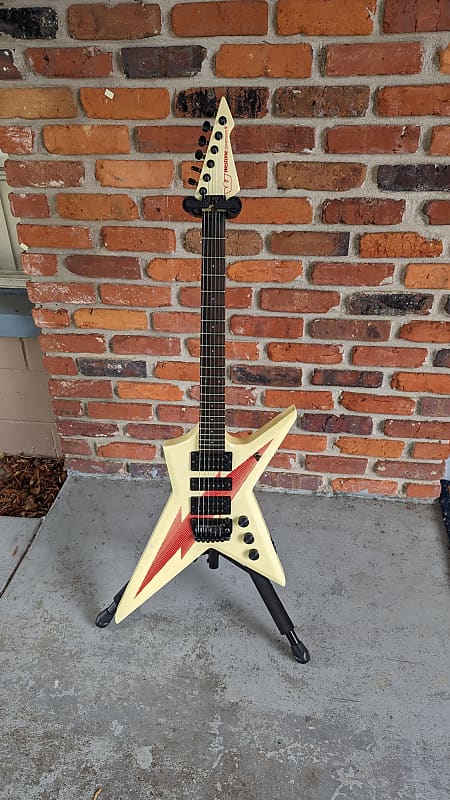 Westone Dimension IV 1984 - White with red pinstripes | Reverb