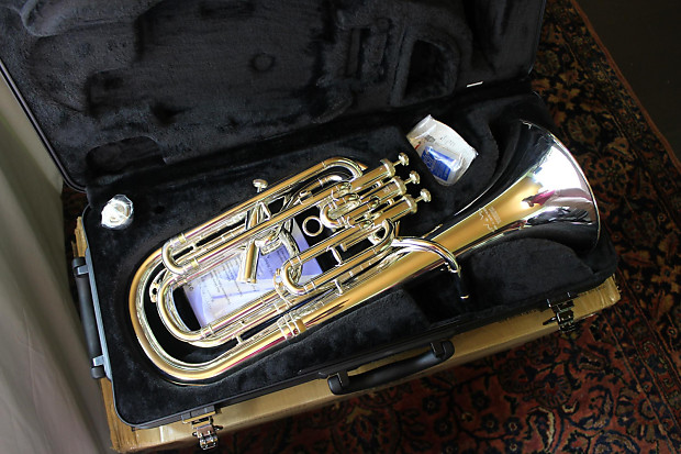 Yamaha YBH-621S Professional Baritoe Horn 4th Valve WOW Yamaha YBH-621S Professional Baritoe Horn 4th Valve WOW