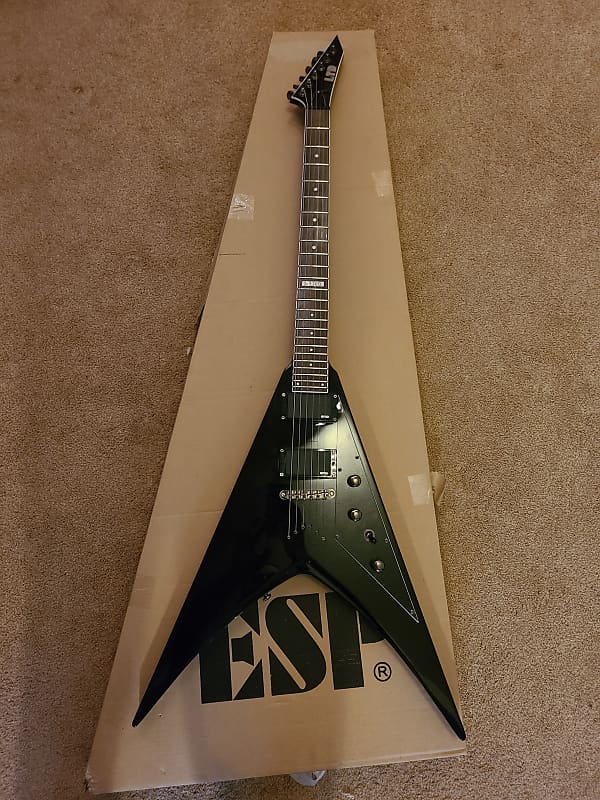 ESP LTD V-300 Black | Reverb