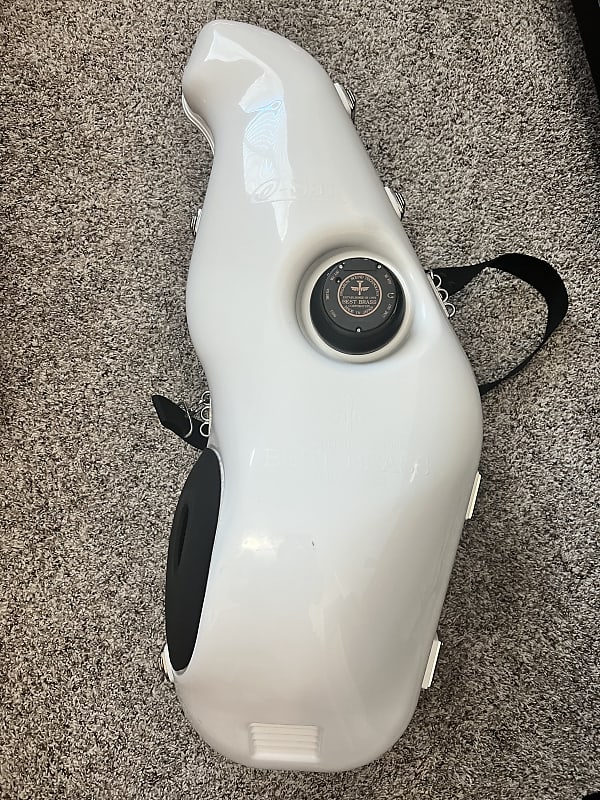 Better Brass E-sax mute | Reverb