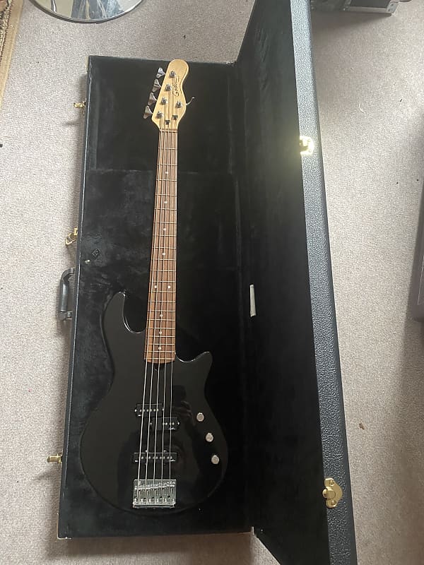 Godin Freeway 5 2001 Black | Reverb