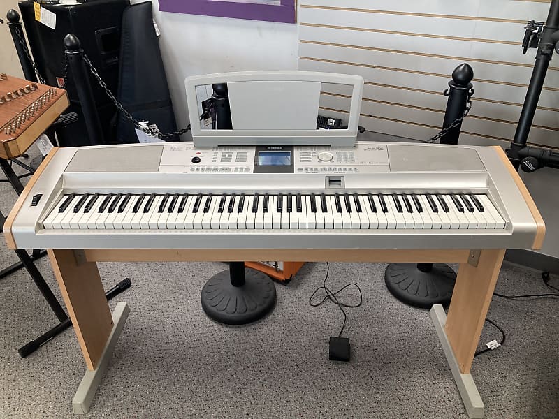 Used Yamaha DGX-505 Keyboard 88-key | Reverb