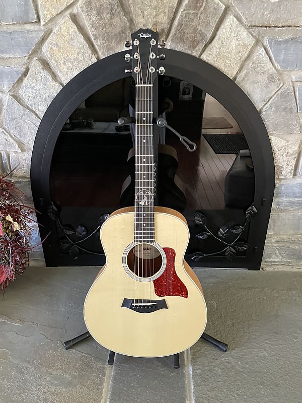 Taylor GS Mini Maple Holden Village Guitar 2015 - Maple | Reverb