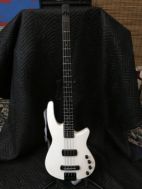 NS Design WAV 4 Radius Bass Guitar 2016 White sparkle | Reverb