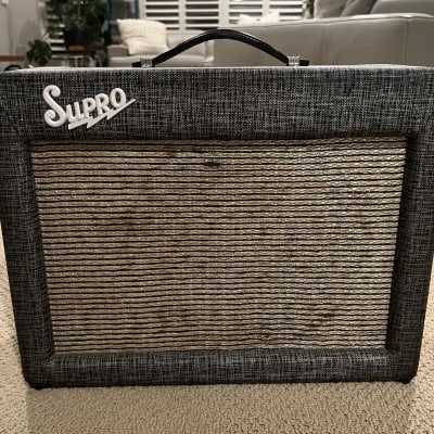 Supro Model 1624 Amplifier Vintage Circa '64 6973 Jimmy Page | Reverb