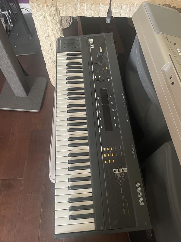 Ensoniq ES01 | Reverb