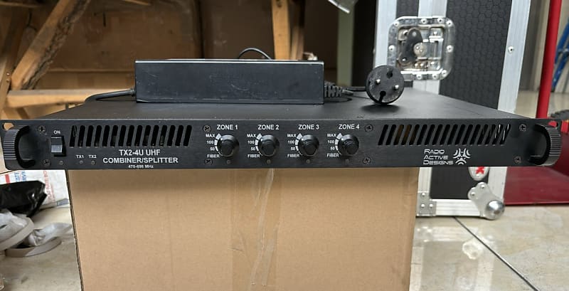 Radio Avtive Designs TX2-4U Combiner/Splitter | Reverb