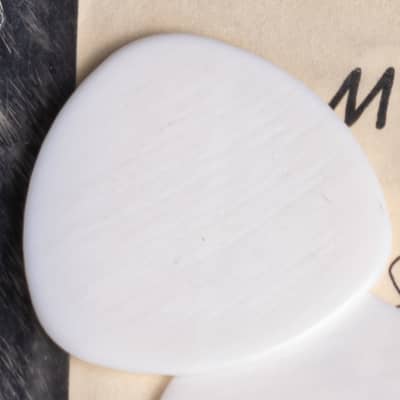 Wegenpicks M100 Mandolin Pick 1 mm Set of 3 in White | Reverb