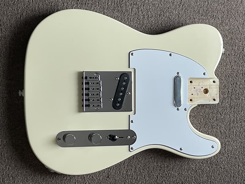 Squier Telecaster Affinity Body loaded 2024 - Olympic White | Reverb