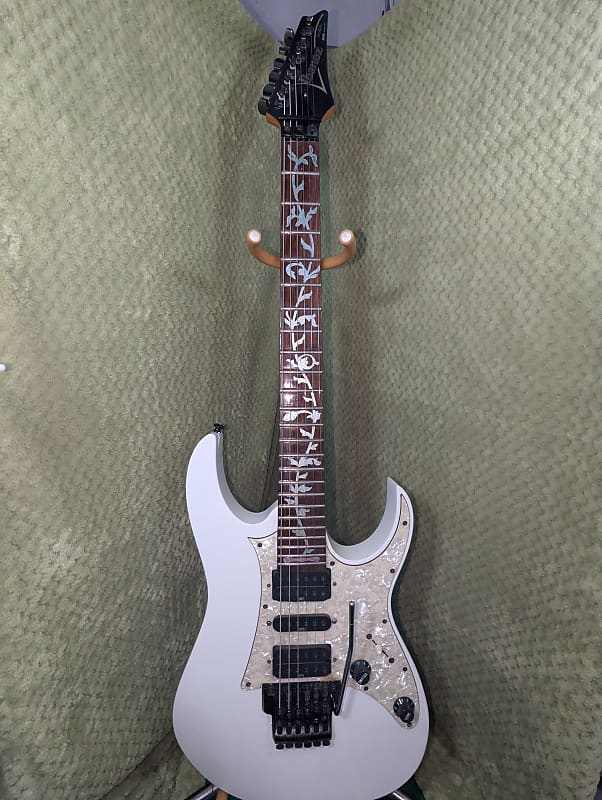 Ibanez RG350 w/RG550 Neck Ninety's? - White | Reverb