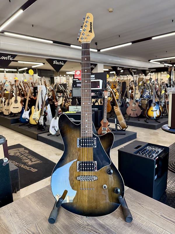 Ibanez ROADCORE RC320 | Reverb