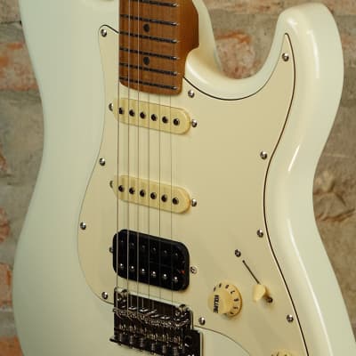 JET GUITARS JS400 OW - Stratocaster HSS Roasted | Reverb Deutschland