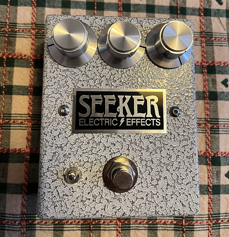 Seeker Electric Effects Rams Head Muff 2022 - White | Reverb UK