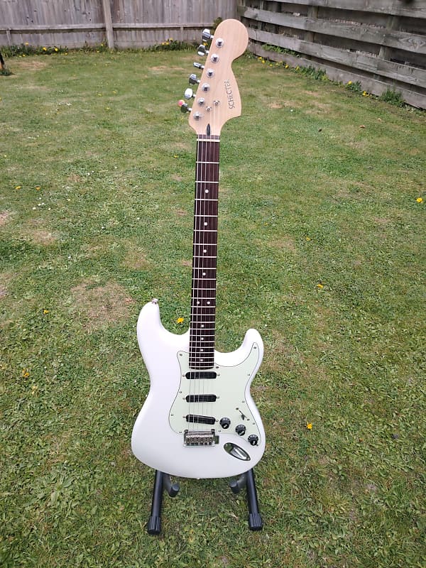 Squier Strat with hot rails | Reverb UK