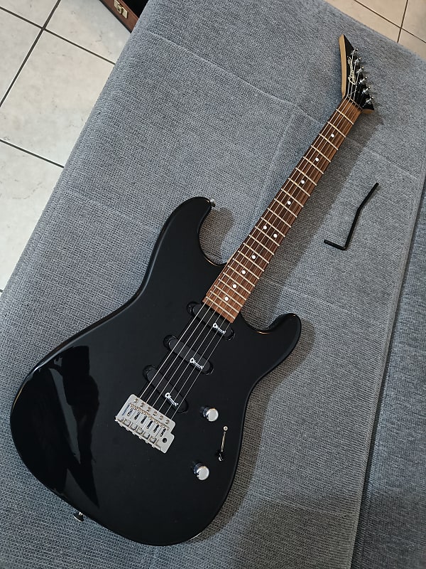 Charvette by Charvel Model 300 Reverse Headstock 1988 -90 - | Reverb