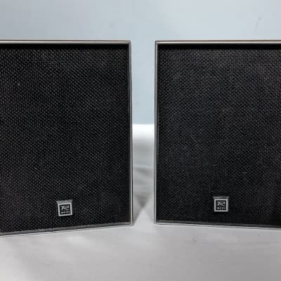 1970s Pair of R Hi Fi Realistic Model SP2 MCM Vintage | Reverb