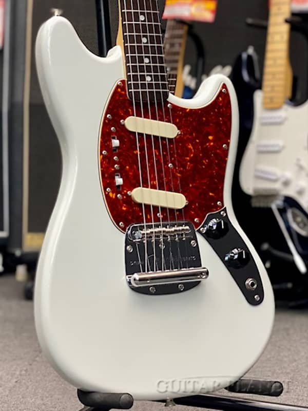 Fender MIJ Traditional II 60s Mustang 【9.5"R Spec!】 2021 | Reverb