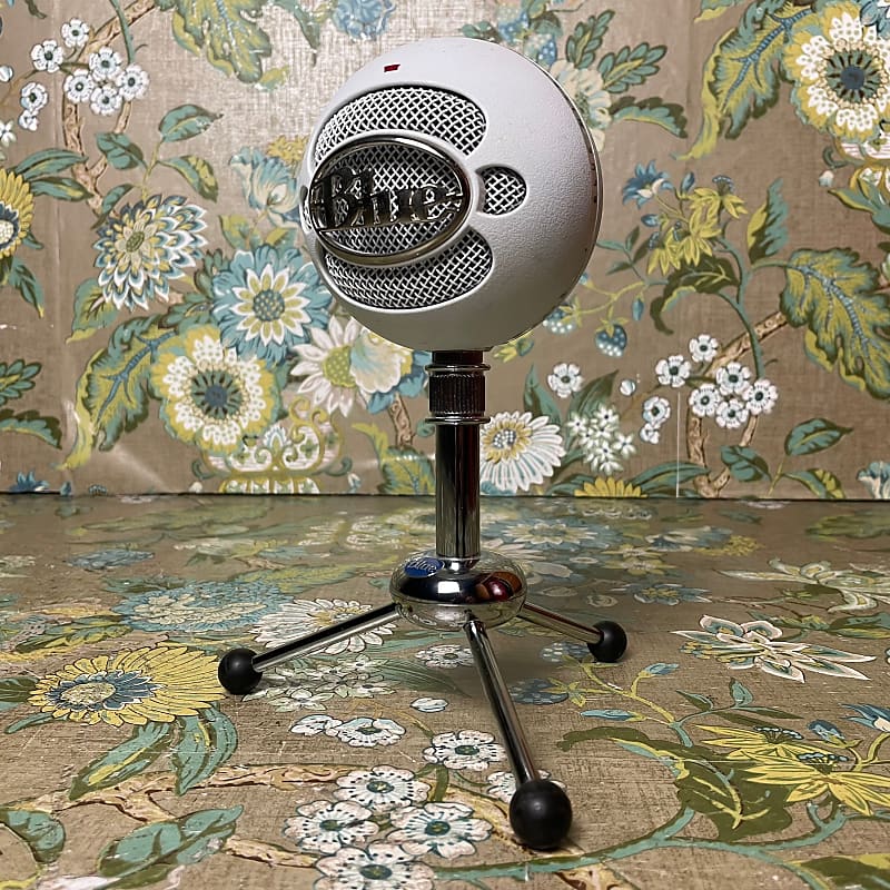 Blue Snowball USB Microphone | Reverb
