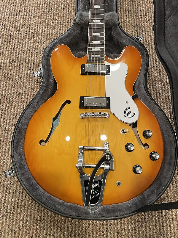 Epiphone Riviera Bigsby and hardshell case | Reverb