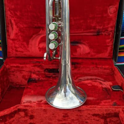 Getzen Capri Shepherd's Crook Cornet - Silver | Reverb