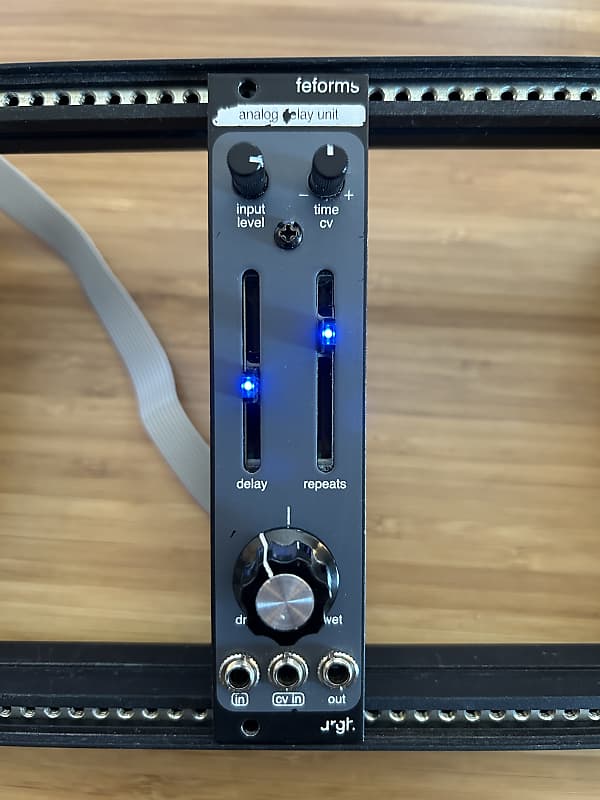 Pittsburgh Modular Lifeforms Analog Delay Unit | Reverb