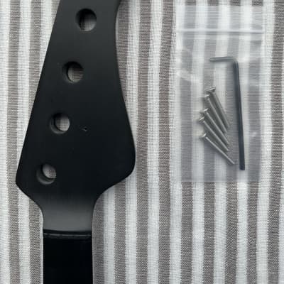 MOSES Graphite Fretless PRECISION BASS neck, P-BASS, 40.5 mm | Reverb