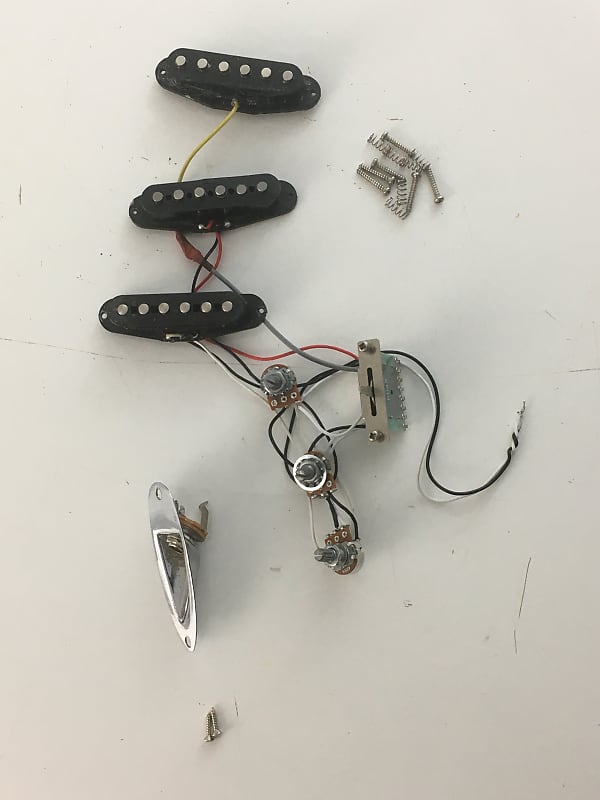 Fender Vintage Strat Pickups + Wiring Squier MIM 1990s | Reverb
